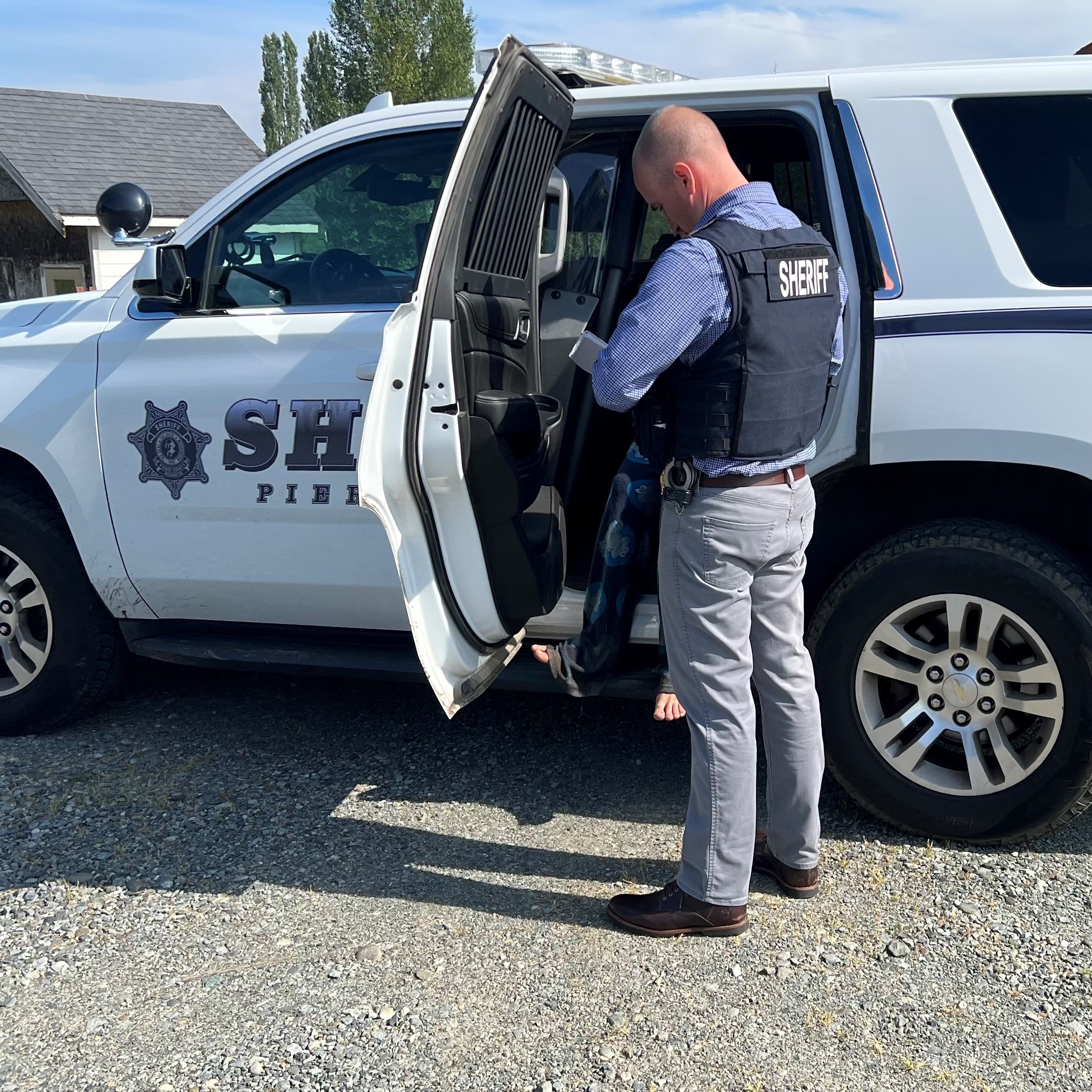Deputies arrest suspect who shot at patrol sergeant in Graham - Pierce ...